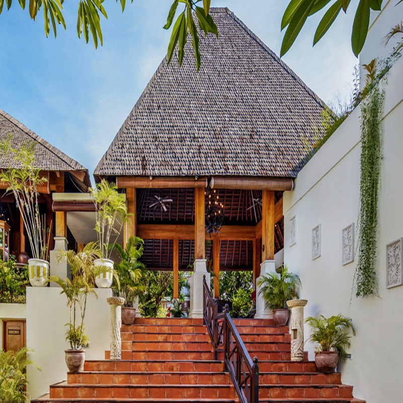 Villa Kayu Raja Seminyak Bali – Sorpresa